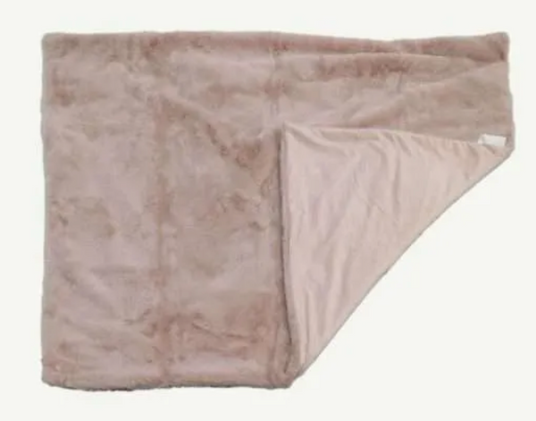 4 Cats & Dogs Faux Fur Pixie Throw Blanket - Wooftown.ca